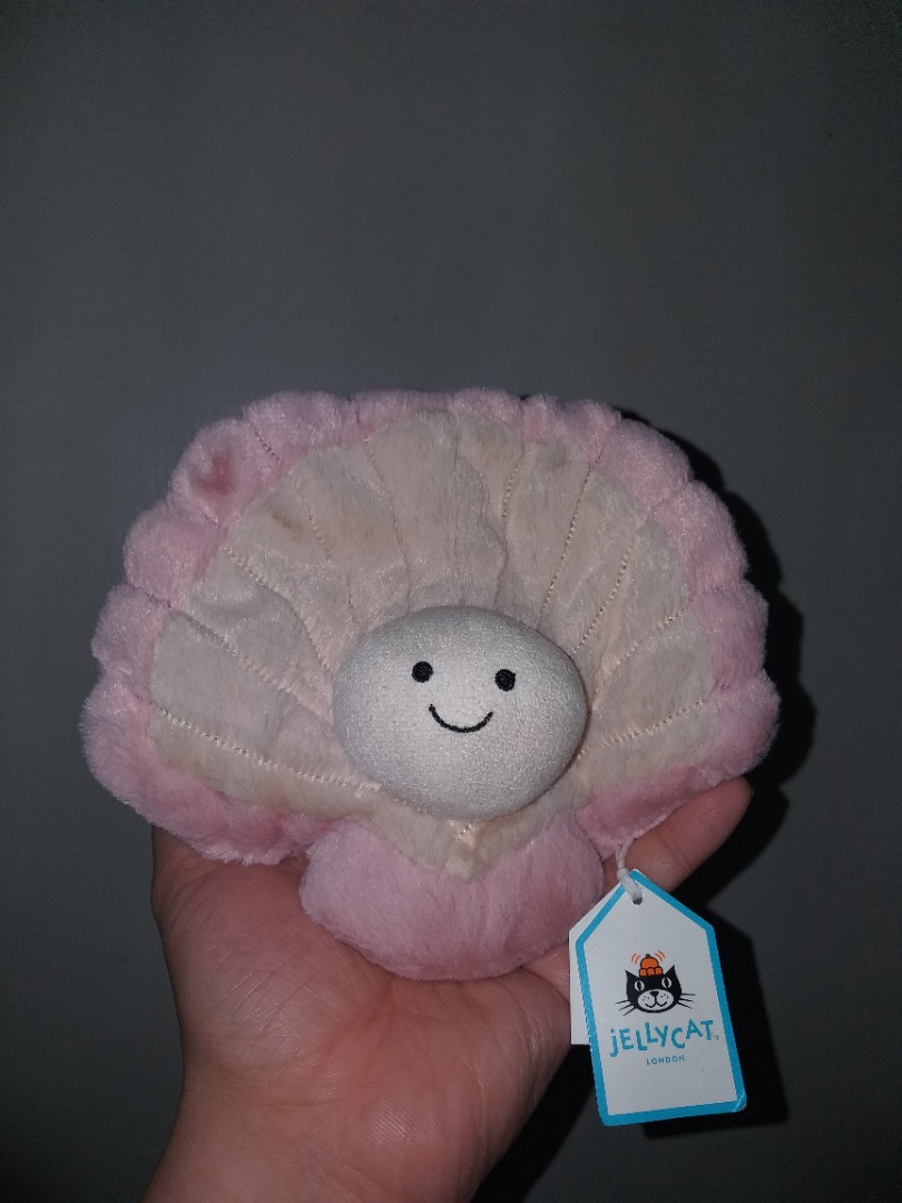 Jellycat Clemmie clam, Hobbies & Toys, Memorabilia & Collectibles ...