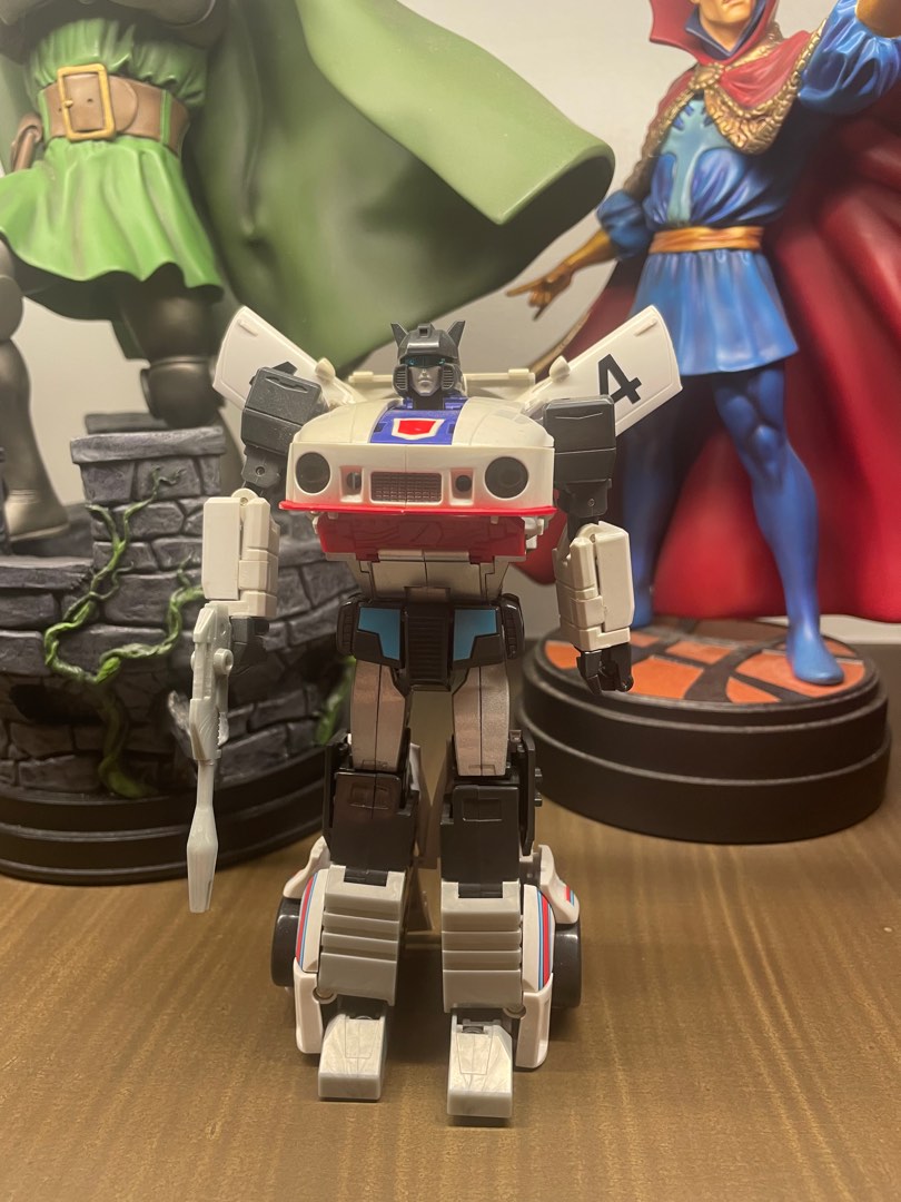 Maketoys Downbeat Premium MTRM 09R Transformers MP Jazz, Hobbies & Toys ...