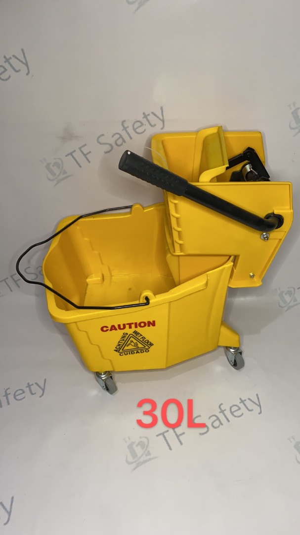 MOP SQUEEZER 30 LITERS, Furniture & Home Living, Cleaning & Homecare ...