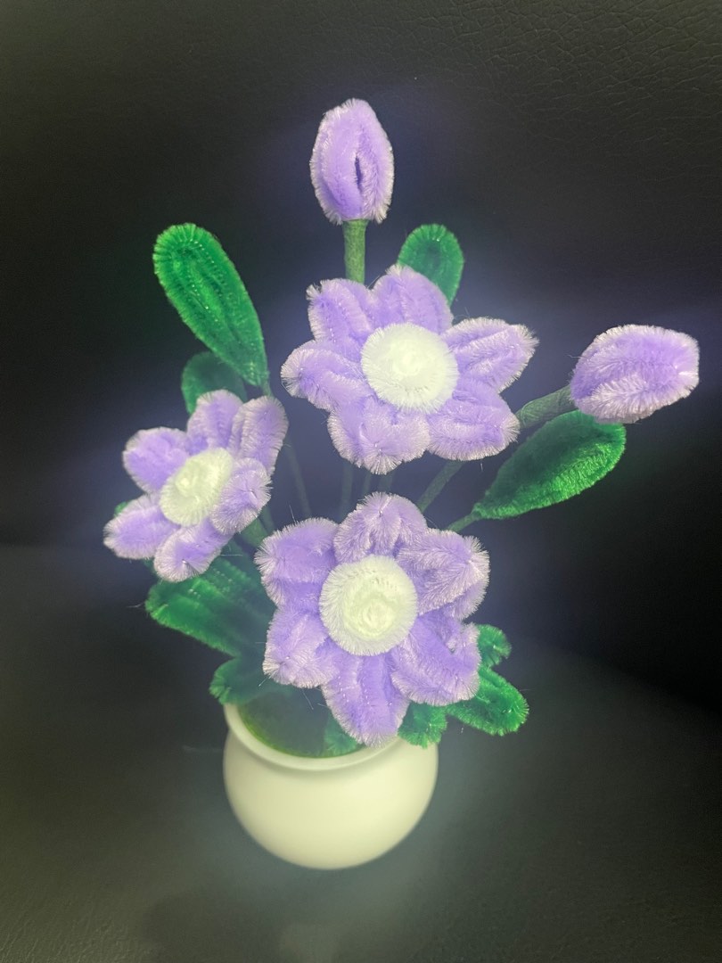 Pipe cleaner flower pots, Hobbies & Toys, Stationery & Craft, Flowers ...
