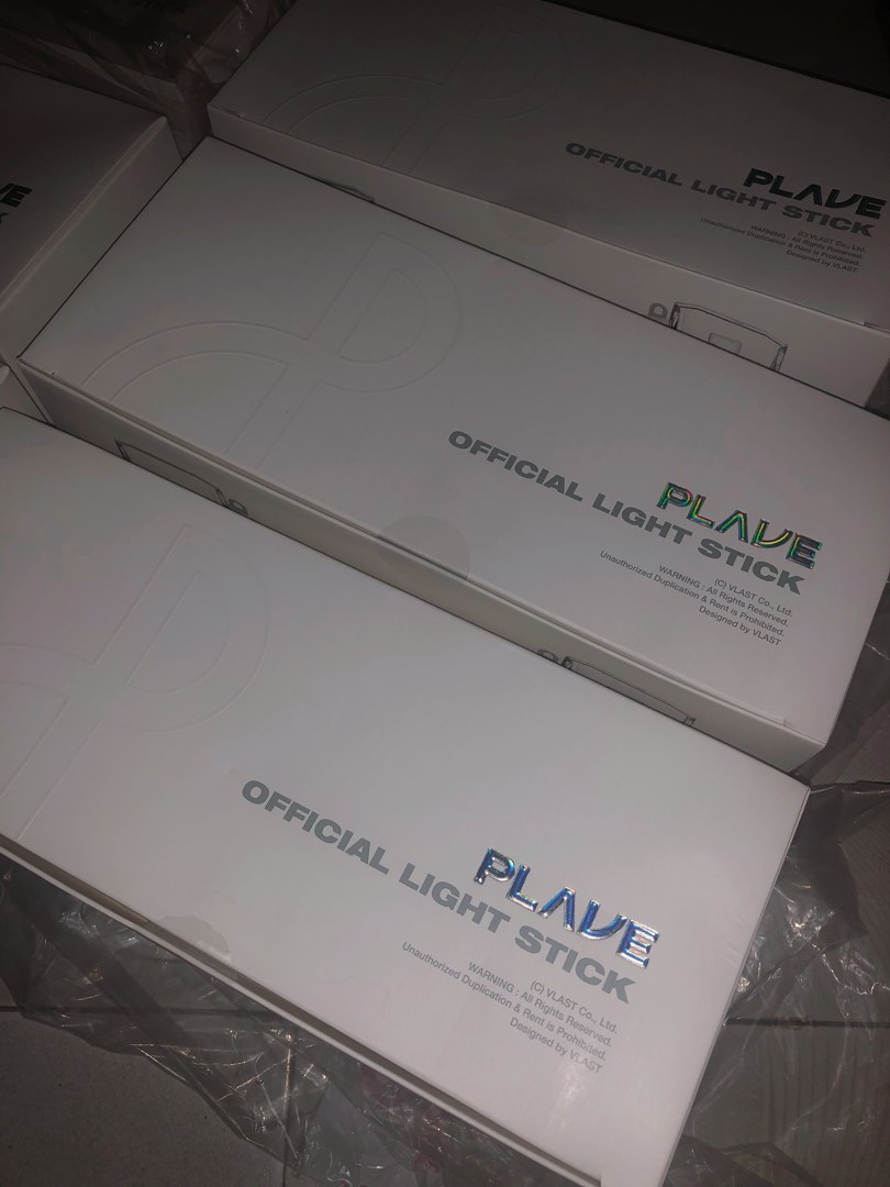 Plave Plli Official Light Stick Fan Con 官方 手燈 演唱會 應援棒, 興趣及遊戲, 收藏品及紀念品, 韓流 - Carousell
