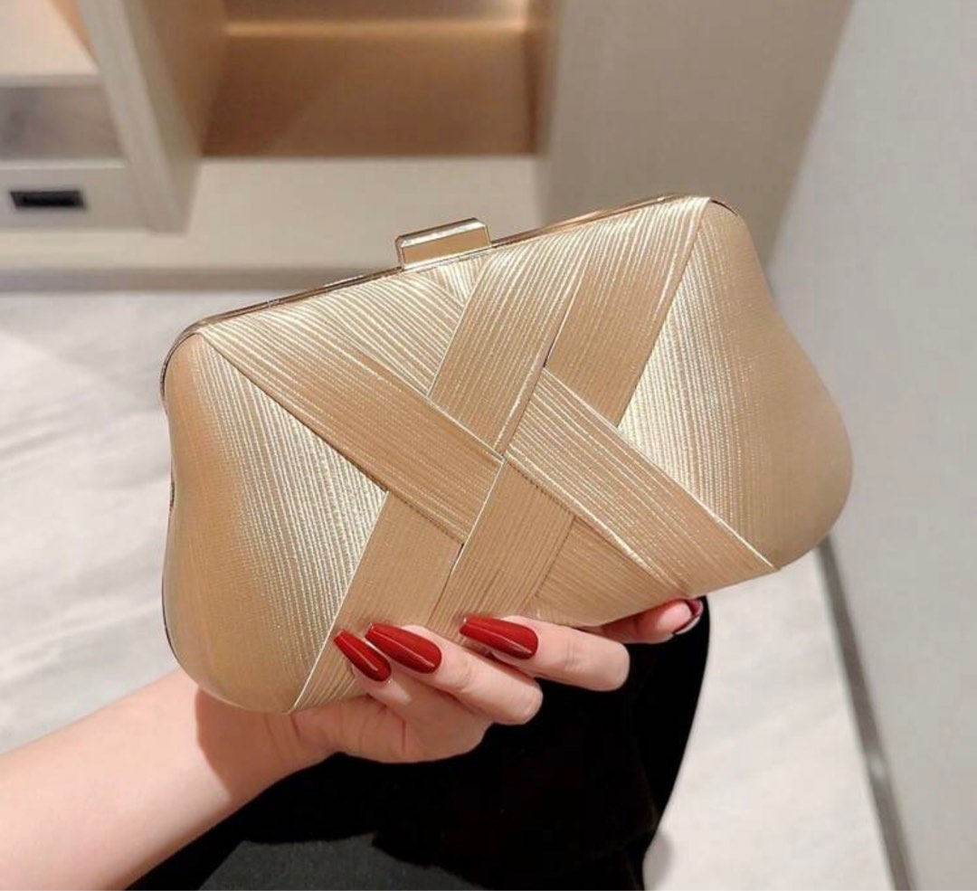 (ON HAND: 1 pc.) CATHY- Gold Clutch Bag, Women's Fashion, Bags ...