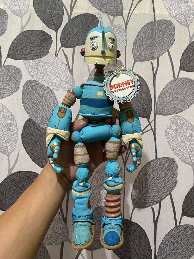 RODNEY ROBOT 13" PLUSH TOY FROM ROBOTS MOVIE MATTEL 2004, Hobbies ...