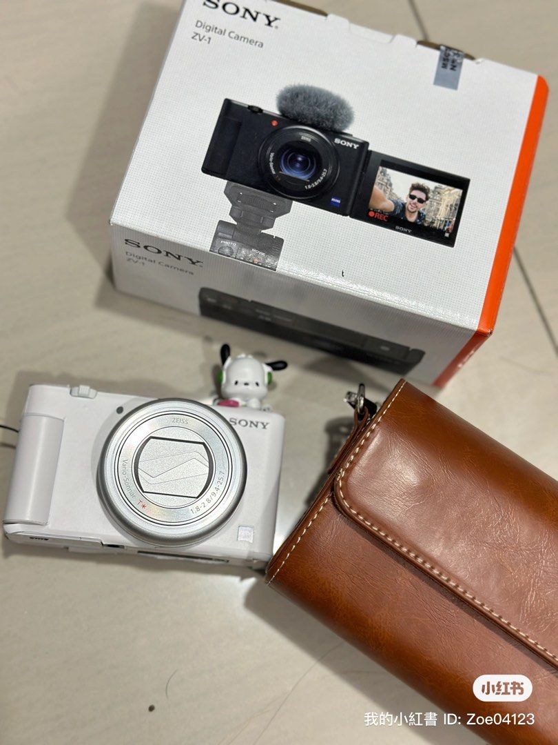 Sony zv 1 full set with box, Photography, Cameras on Carousell
