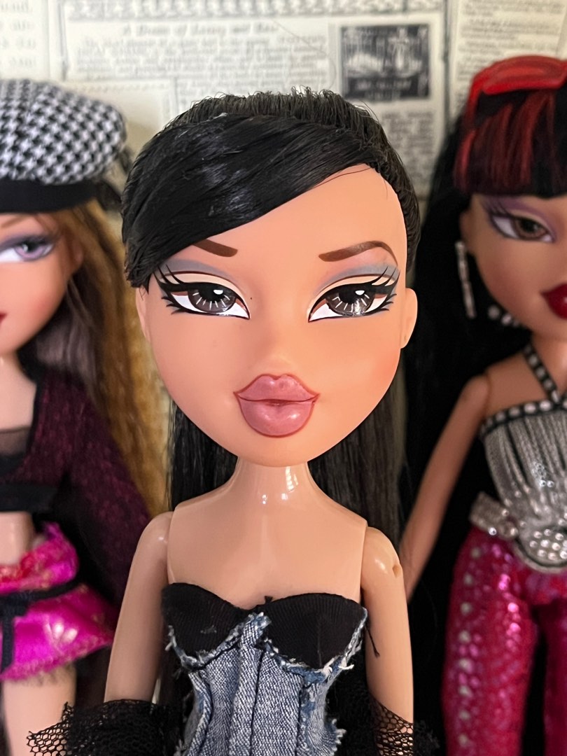 Bratz Step Out Jade, Hobbies & Toys, Toys & Games on Carousell