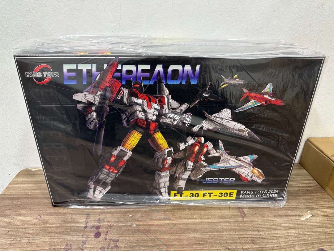 Transformer Fanstoys ft30e jester and combine part (intstock), Hobbies ...