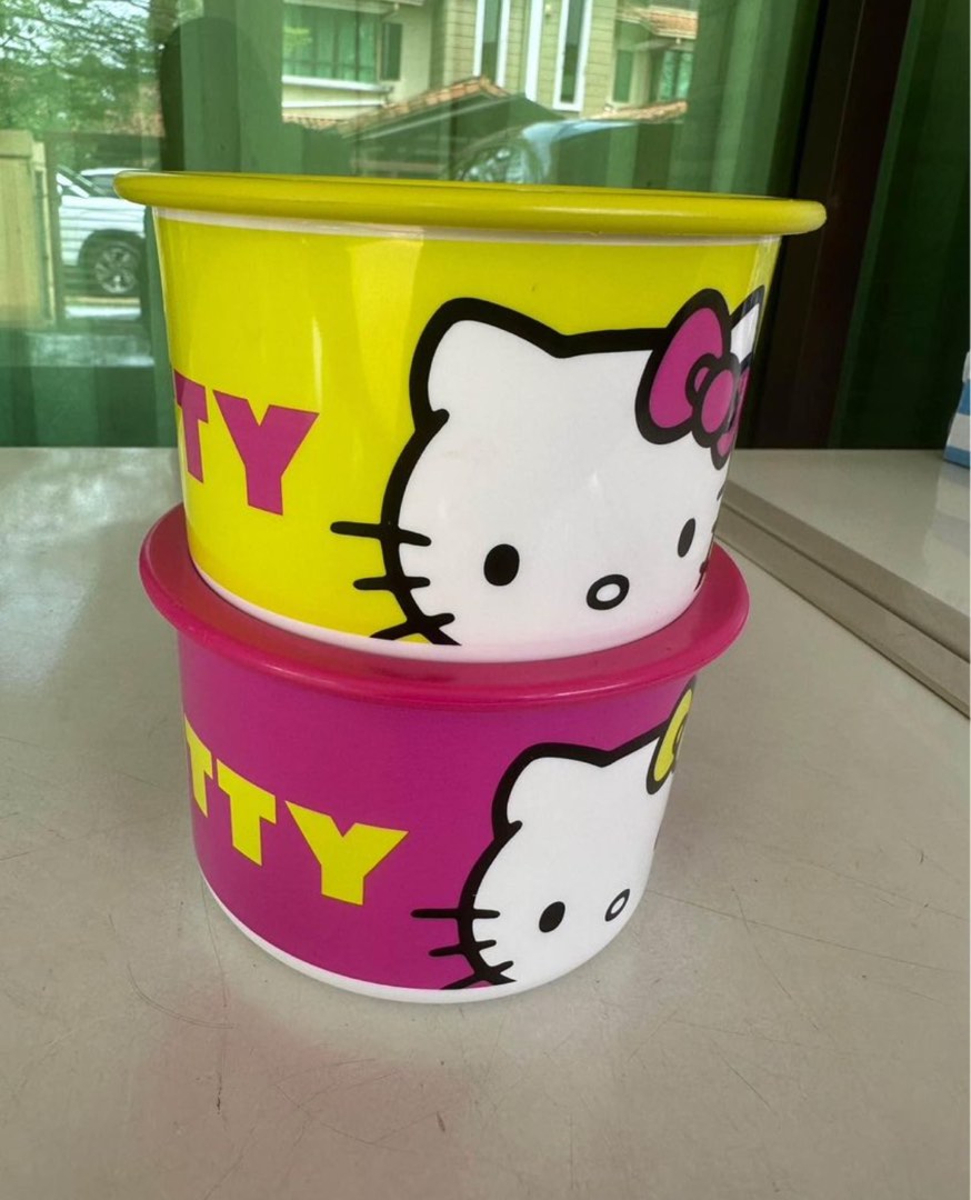 Tupperware Hello Kitty One Touch 950ml, Furniture & Home Living ...