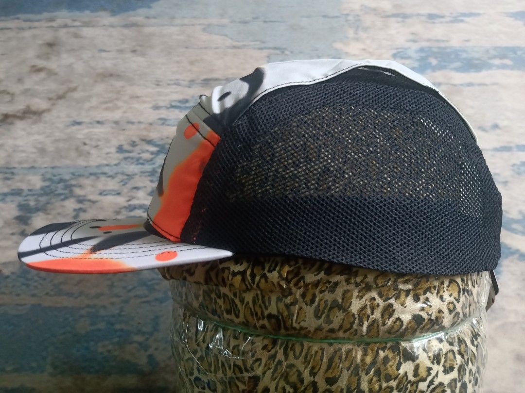 UNDER ARMOUR UA HEATGEAR KAZOKU CAMO STYLE ULTRALIGHT QUICKDRY COMPACT ...