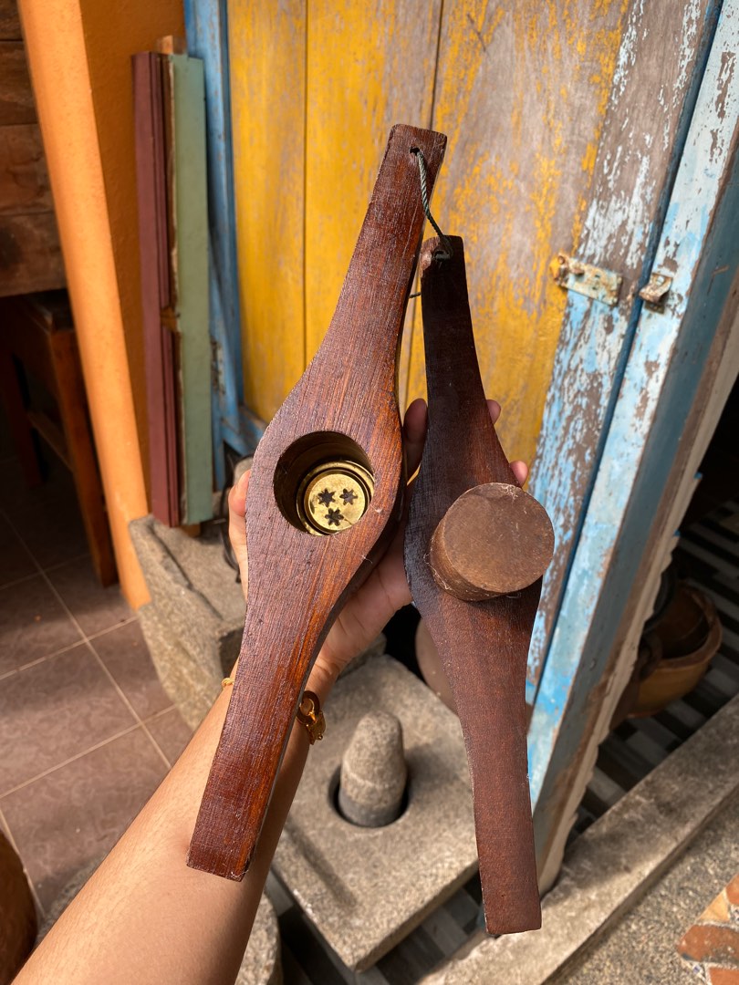 Acuan Maruku Kayu Antik, Furniture & Home Living, Kitchenware ...