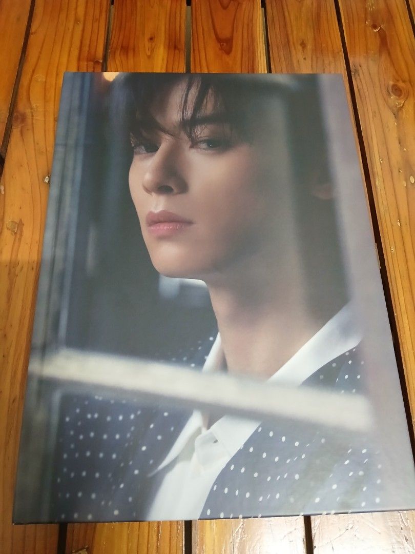 ASTRO Cha Eun Woo 2023 Official Photobook in LA Ver. A (PB & Poster ...