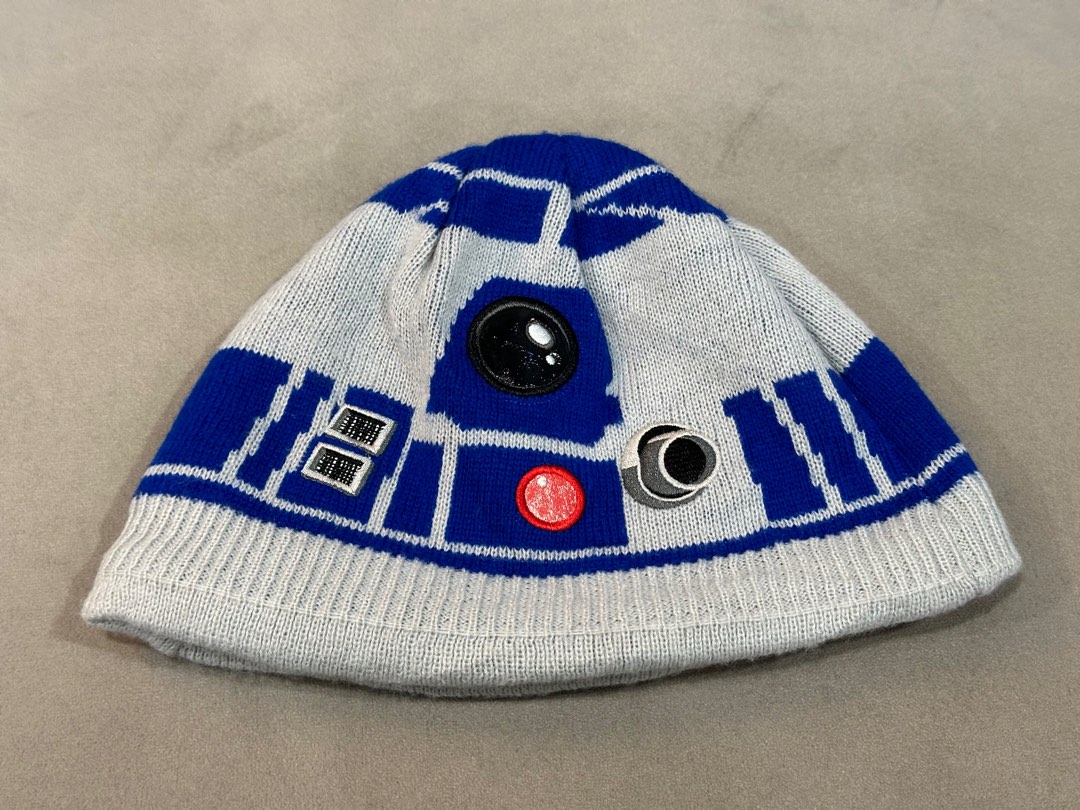 CL3011 Topi Kopiah Beanie Star Wars R2D2, Men's Fashion, Watches ...