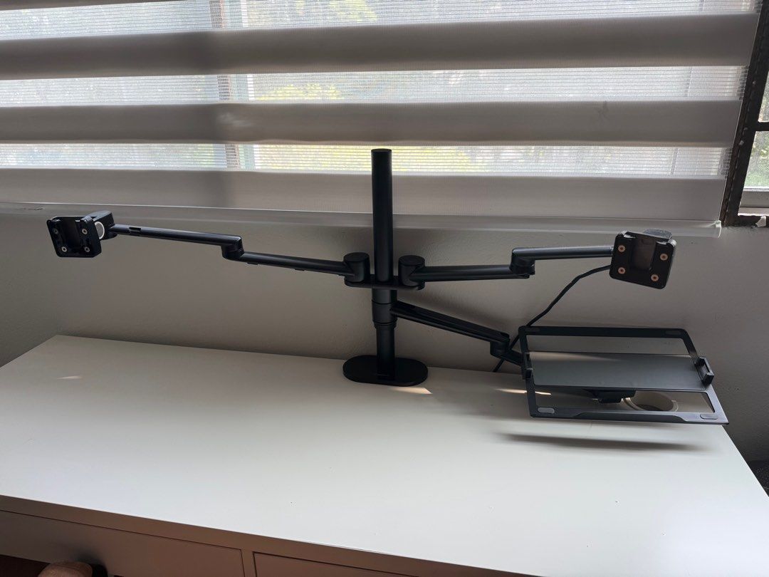 Dual floating monitor stand with laptop holder, Computers & Tech ...