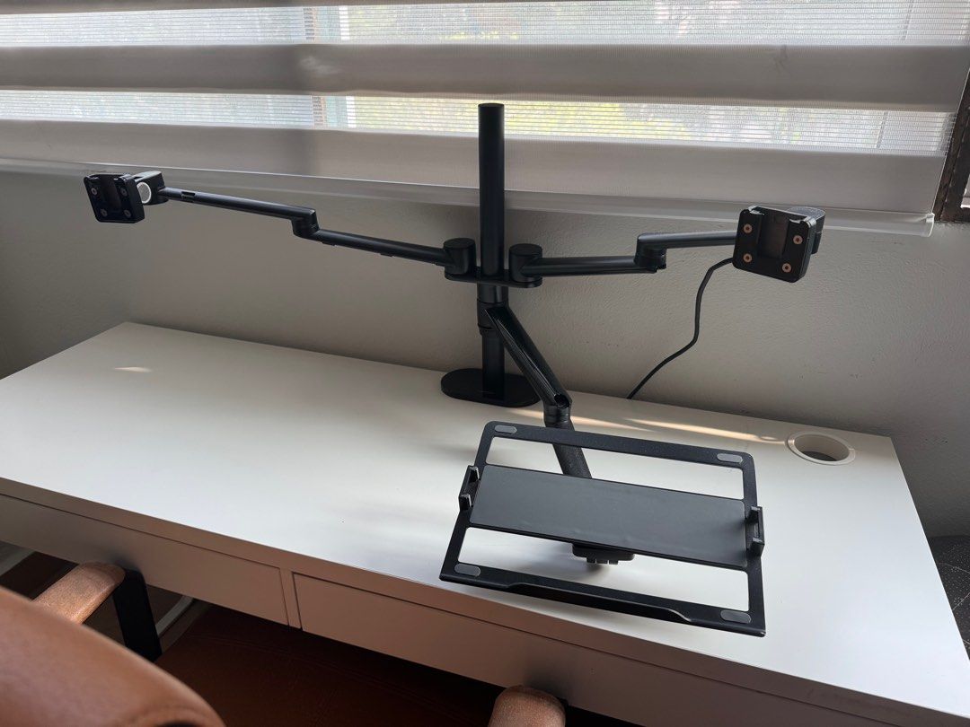 Dual floating monitor stand with laptop holder, Computers & Tech ...