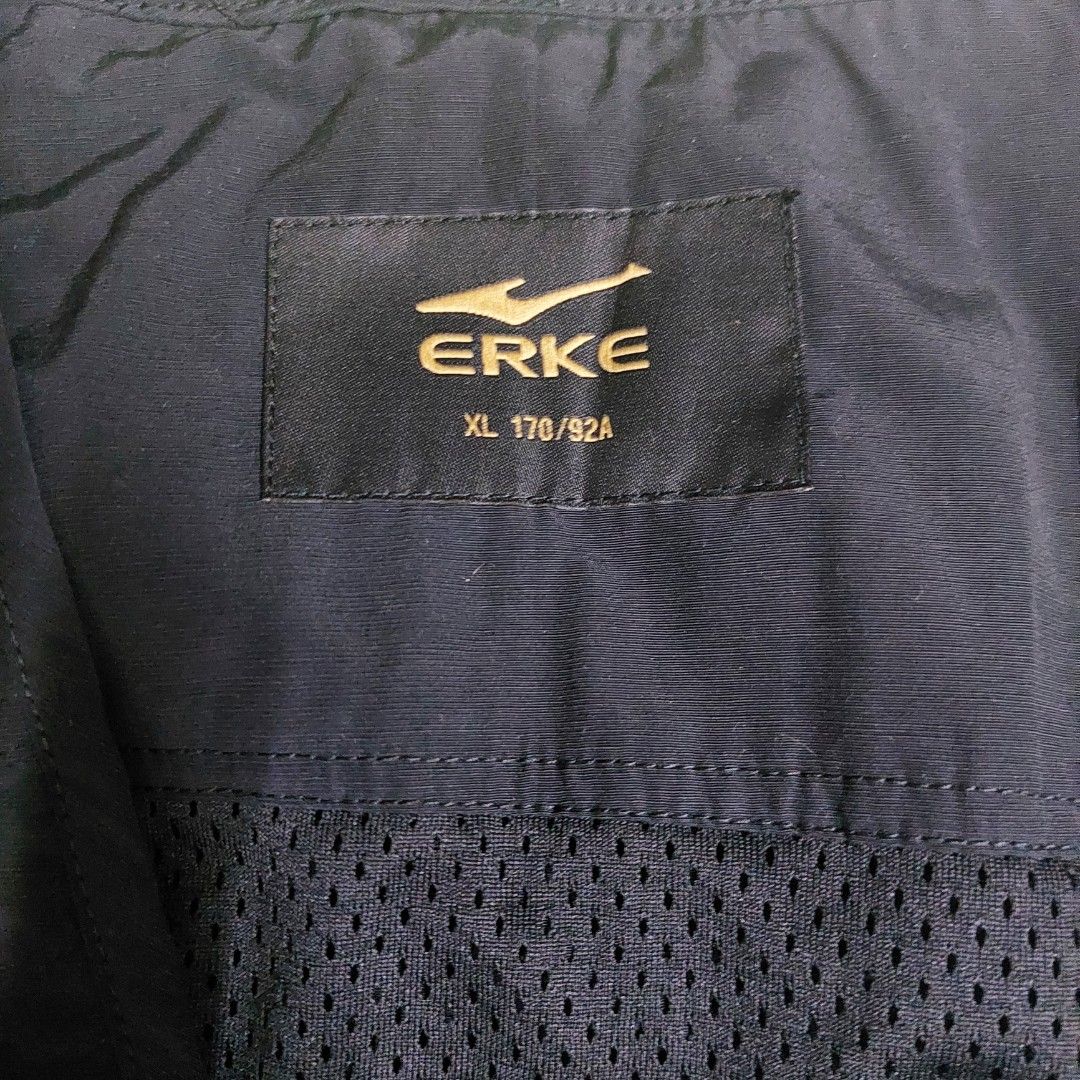 Erke Vest ( Black ), Men's Fashion, Tops & Sets, Vests on Carousell