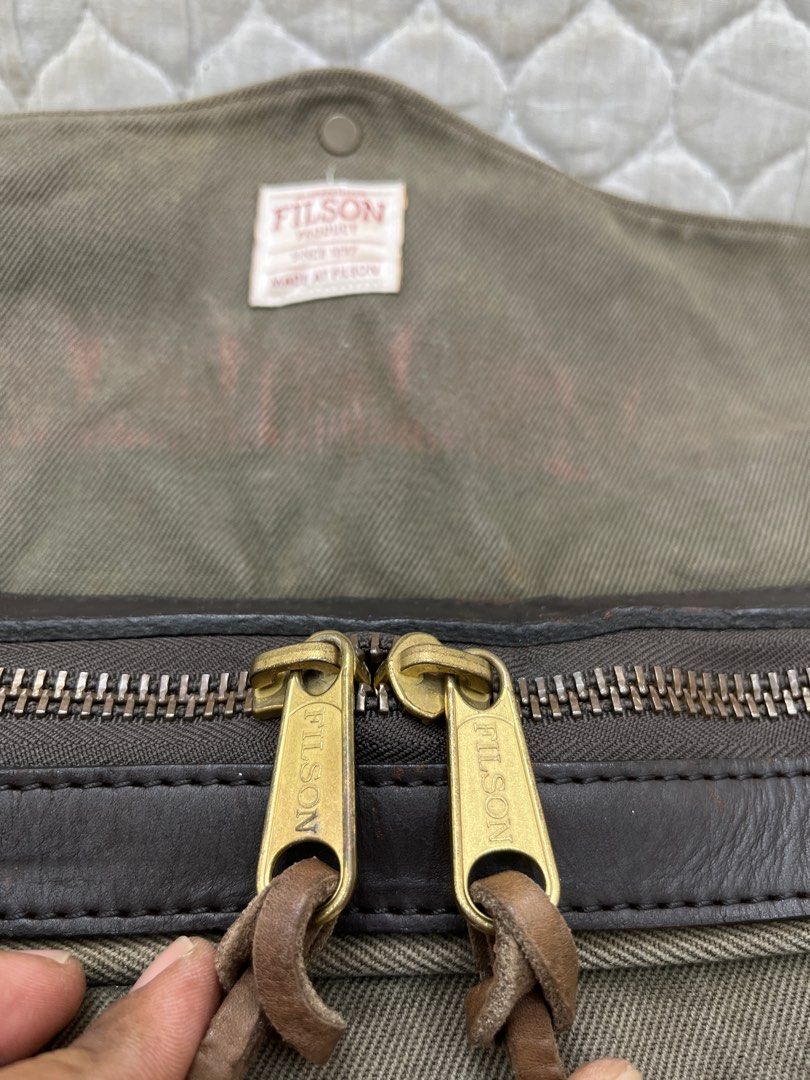 FILSON RUGGED TWILL, Men's Fashion, Bags, Briefcases on Carousell