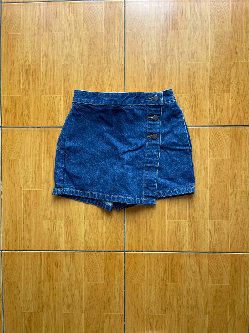 GU Denim Skort, Women's Fashion, Bottoms, Shorts on Carousell
