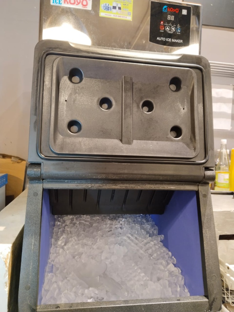 Koyo Ice Maker Machine K150, Furniture & Home Living, Kitchenware ...