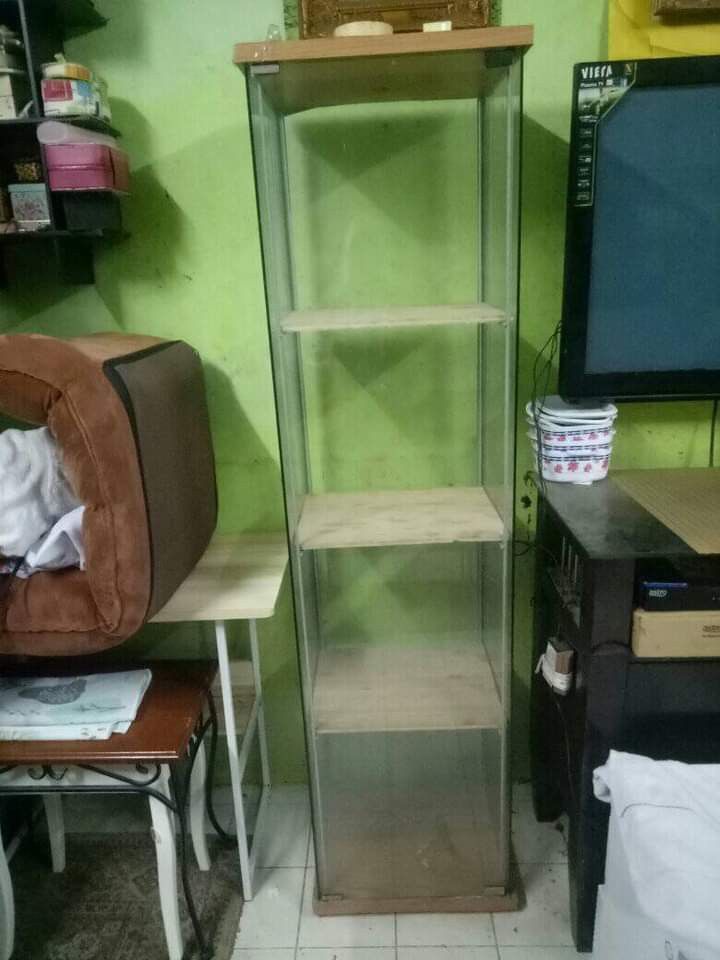 ikea rak kaca, Furniture & Home Living, Furniture, Shelves, Cabinets ...