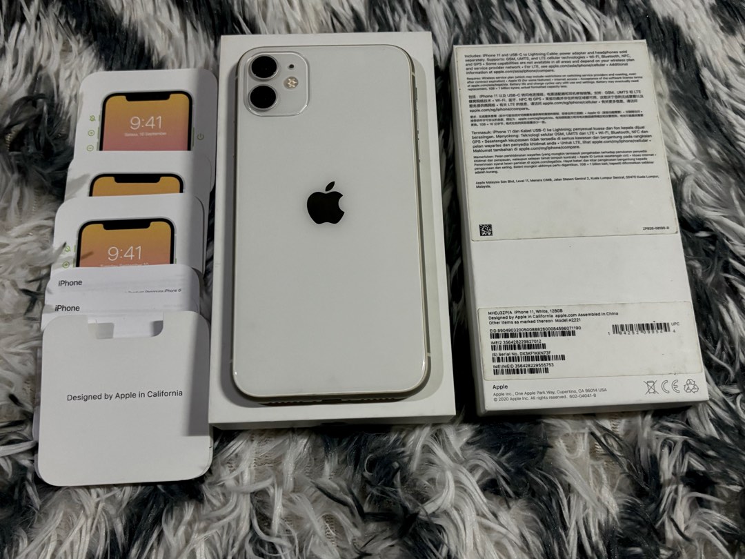 iphone 11 256gb (openline) white/ with box, Mobile Phones & Gadgets ...