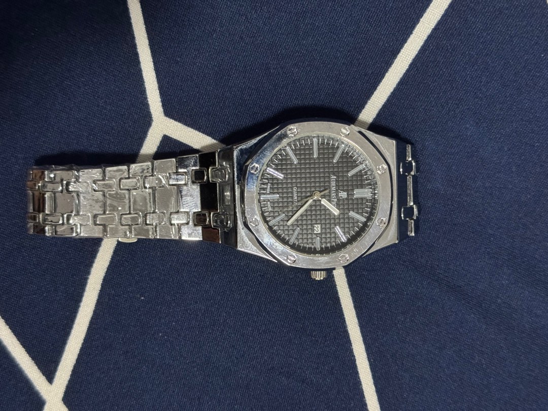 Jam besi, Men's Fashion, Watches & Accessories, Watches on Carousell