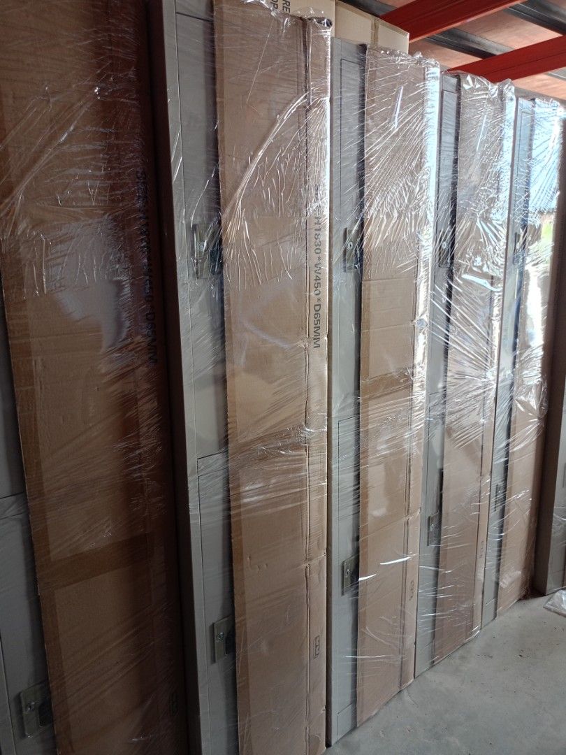 Locker 2 pintu siap pasang pekerja baru, Furniture & Home Living, Home ...