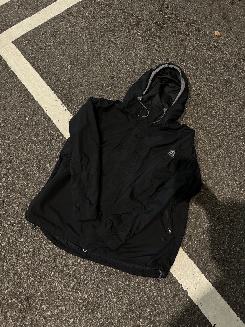 Nike ACG Gorpcore, Men's Fashion, Activewear on Carousell