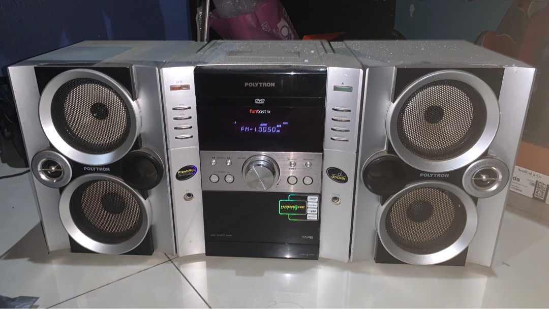 Polytron mini compo radio speaker karaoke kondisi normal, Elektronik ...