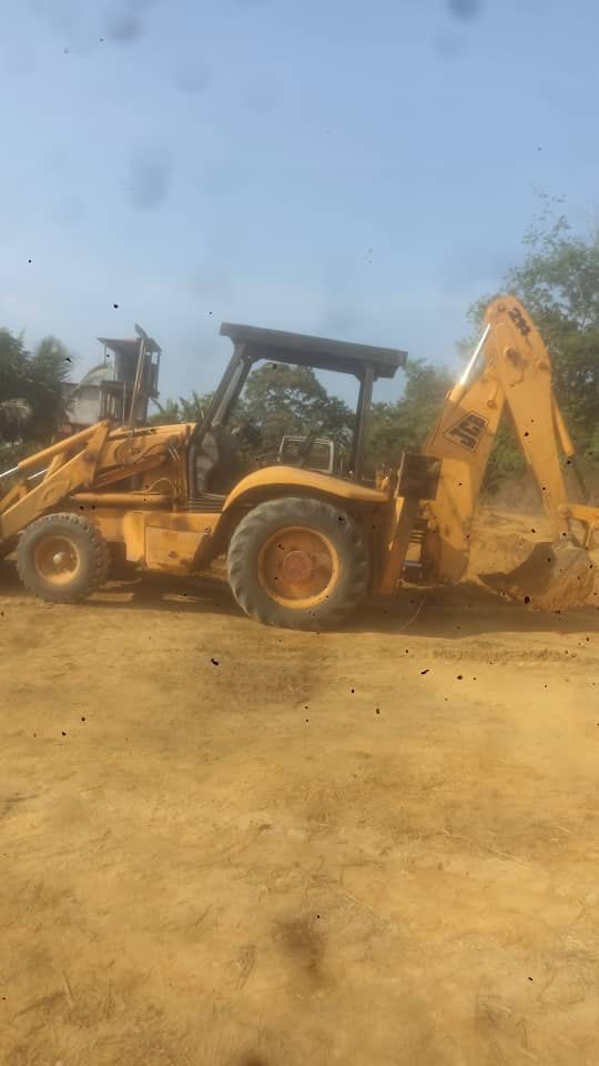 Sewa jcb backhoe, Furniture & Home Living, Gardening, Garden Soil ...