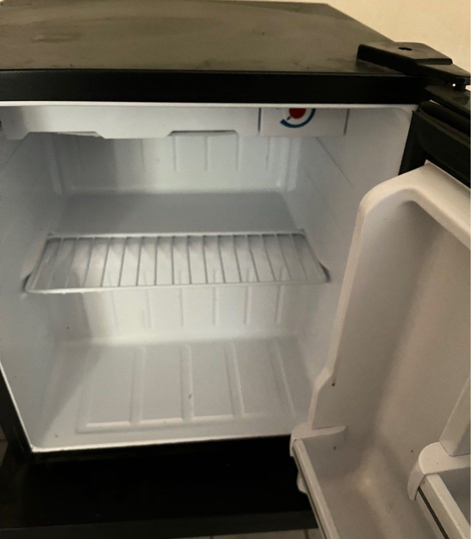 Sharp 60L Mini Bar Fridge, TV & Home Appliances, Kitchen Appliances ...