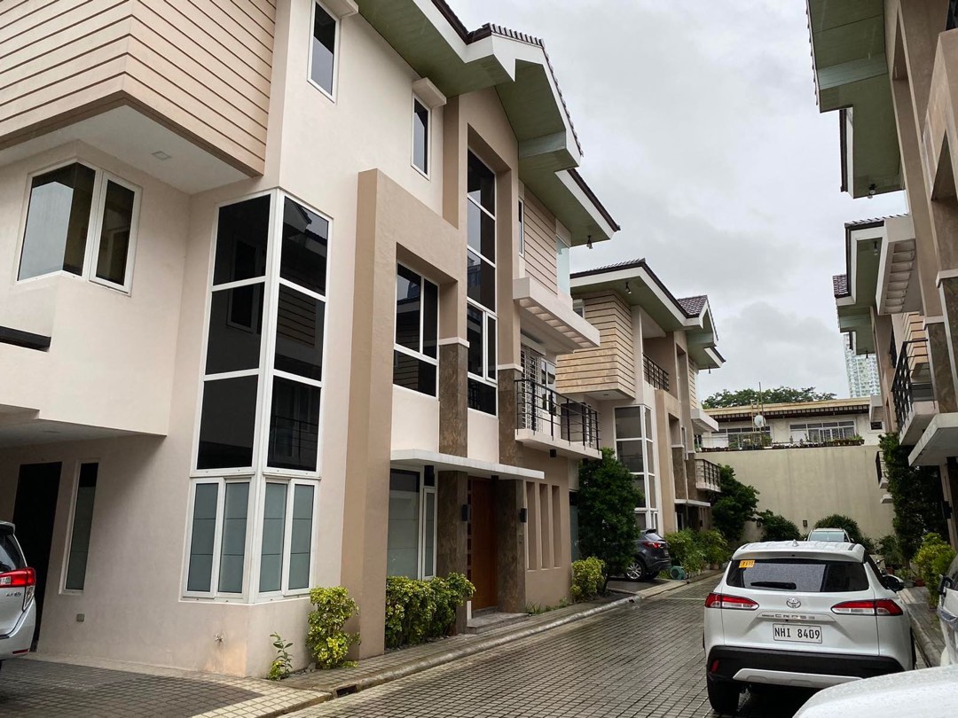 Single detached house in a guarded compound, Property, For Sale, House ...