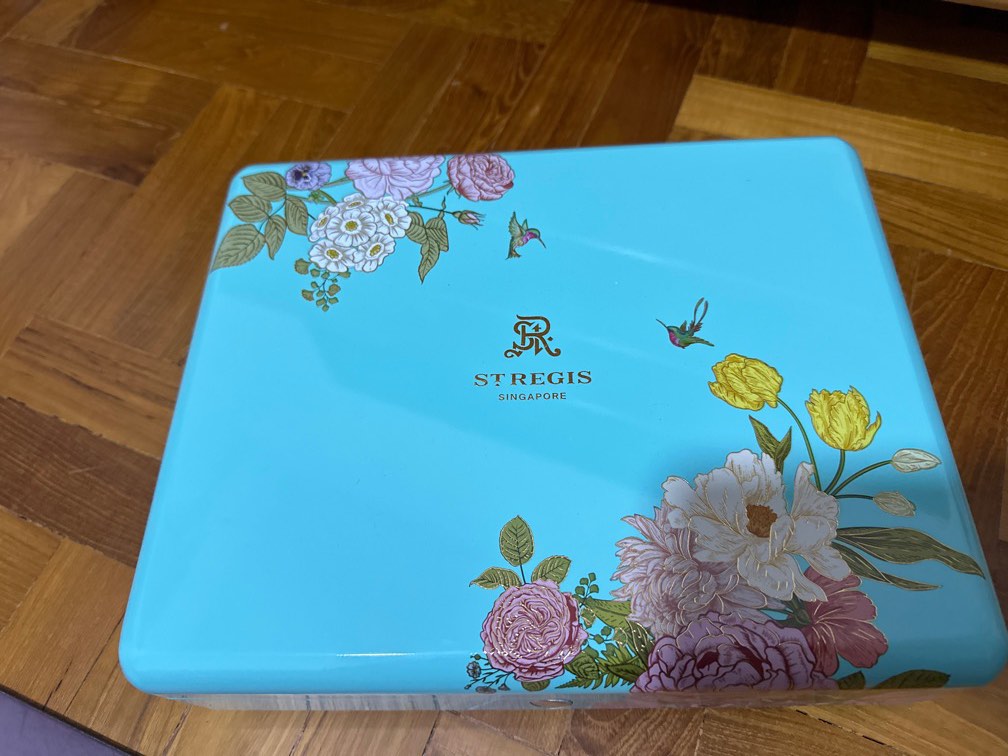 St Regis Mooncake box 2024, Everything Else on Carousell