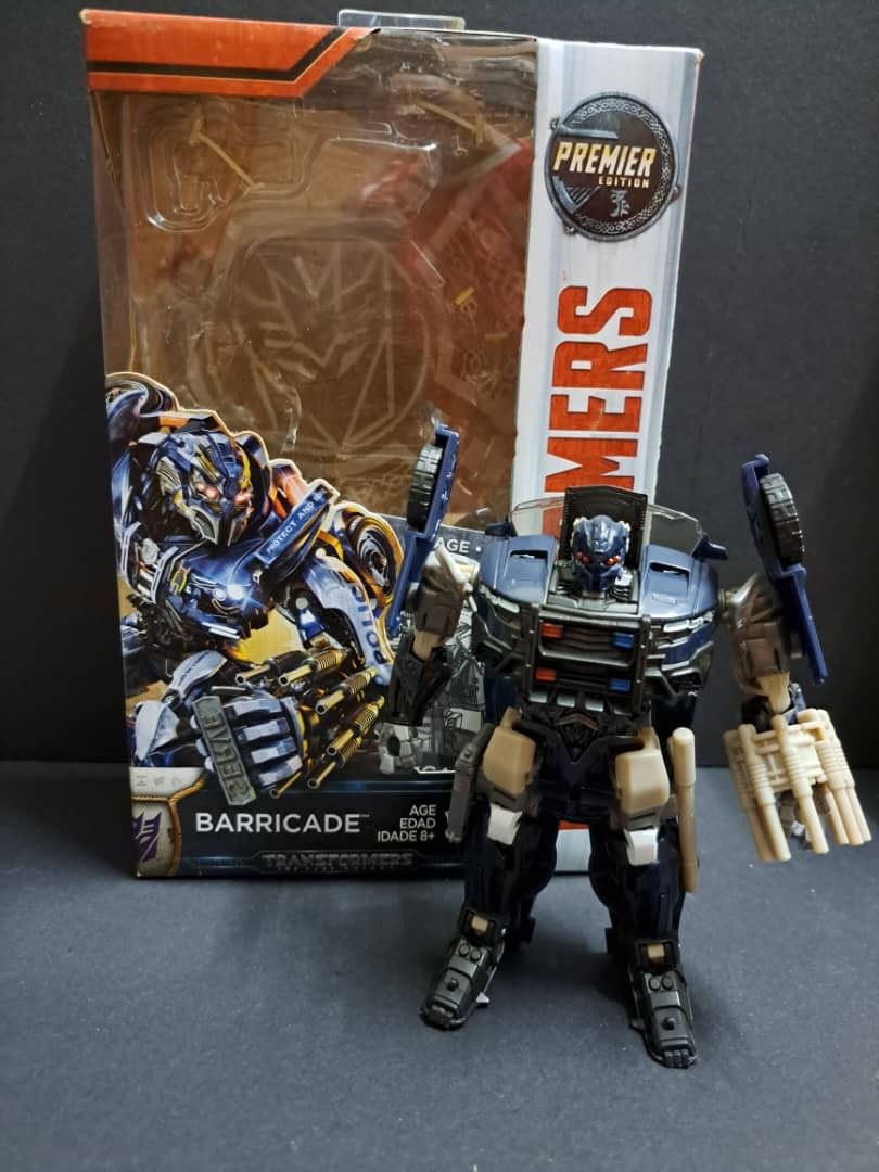 transformer Barricade, Hobbies & Toys, Toys & Games on Carousell