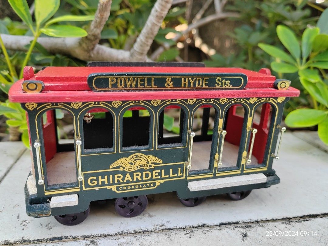 Vintage Wooden San Francisco Powell & Hyde Street Cable Car Trolley #39 ...