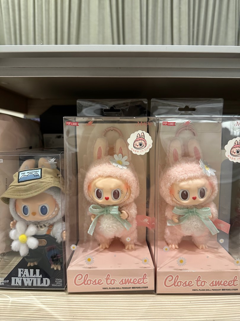 boneka labubu makoko v1 original popmart, Toys & Collectibles, Mainan ...