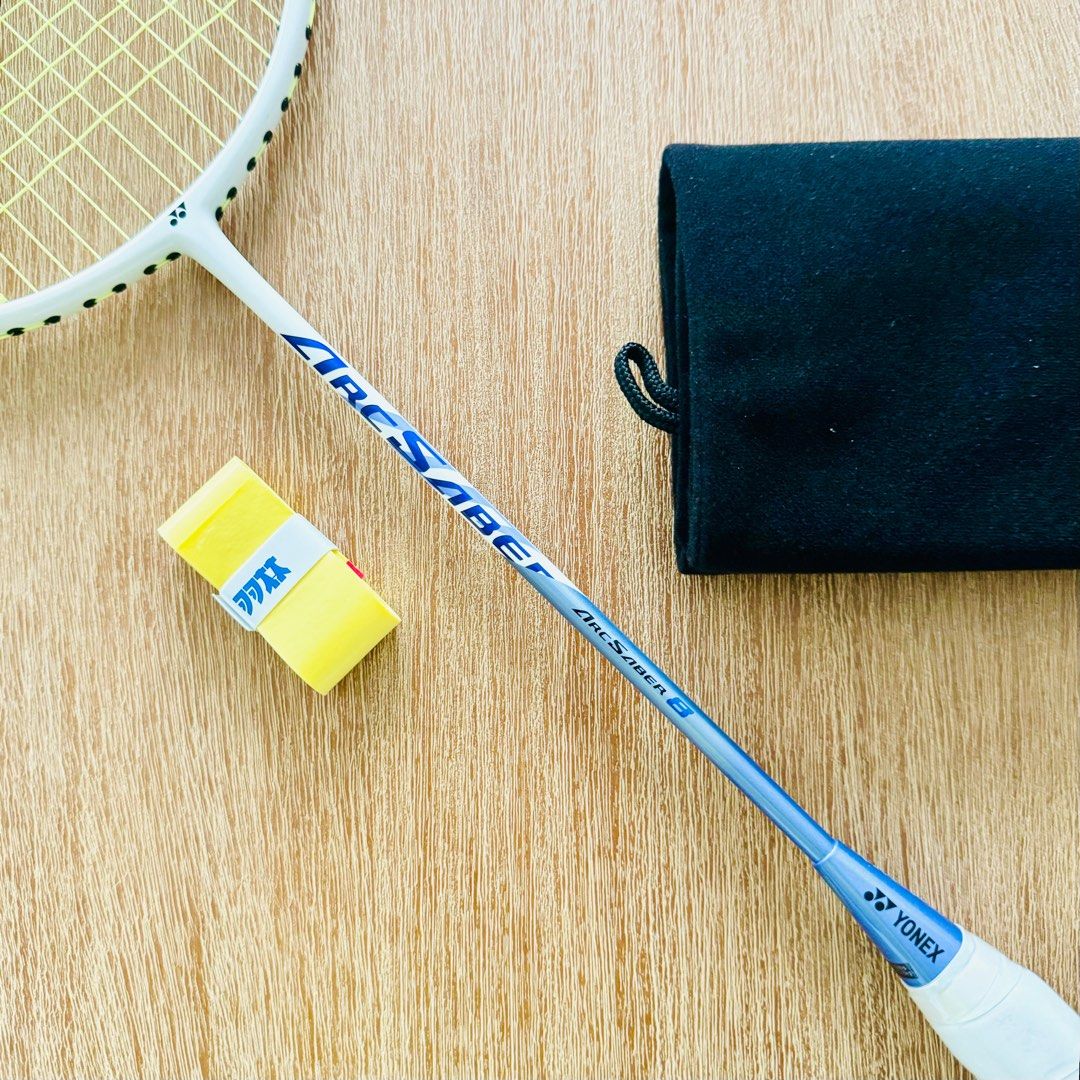[Bundle] Brand New Yonex Arcsaber 8 5UG5 5U G5 Badminton Racket strung ...
