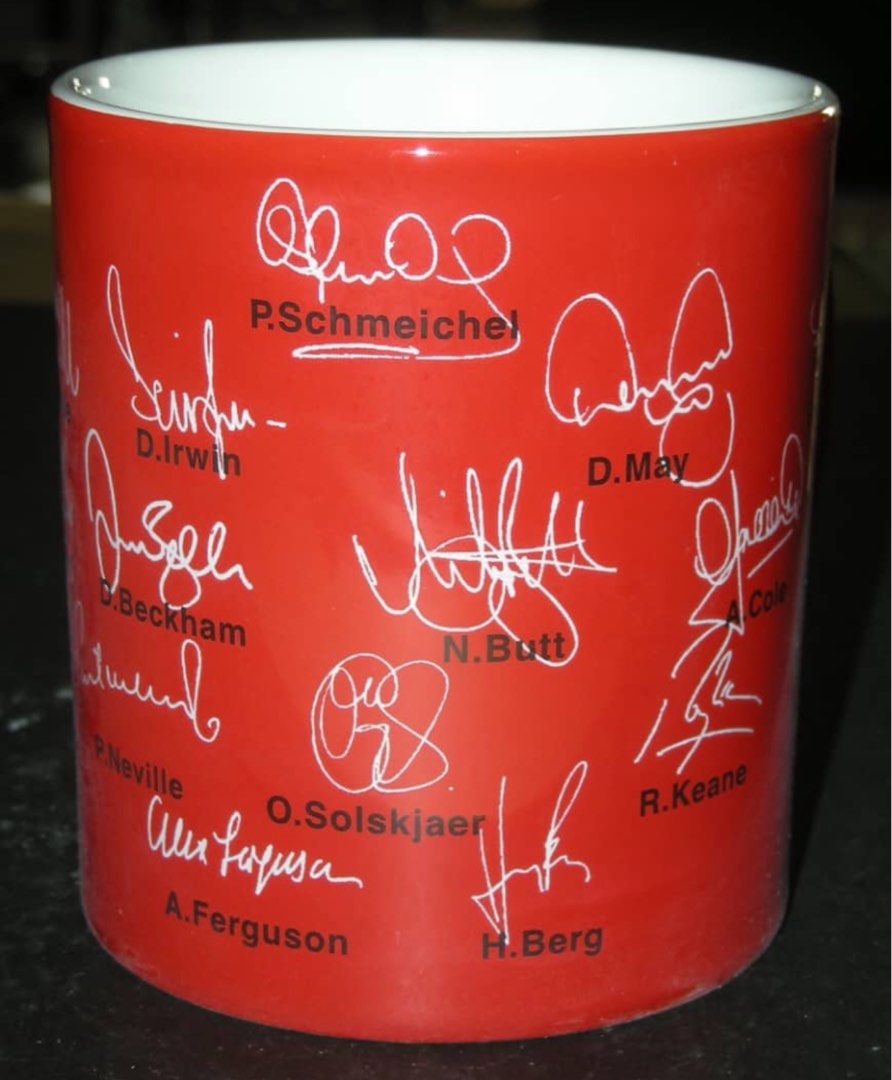 Original Vintage Official Manchester United Mug, Hobbies & Toys ...