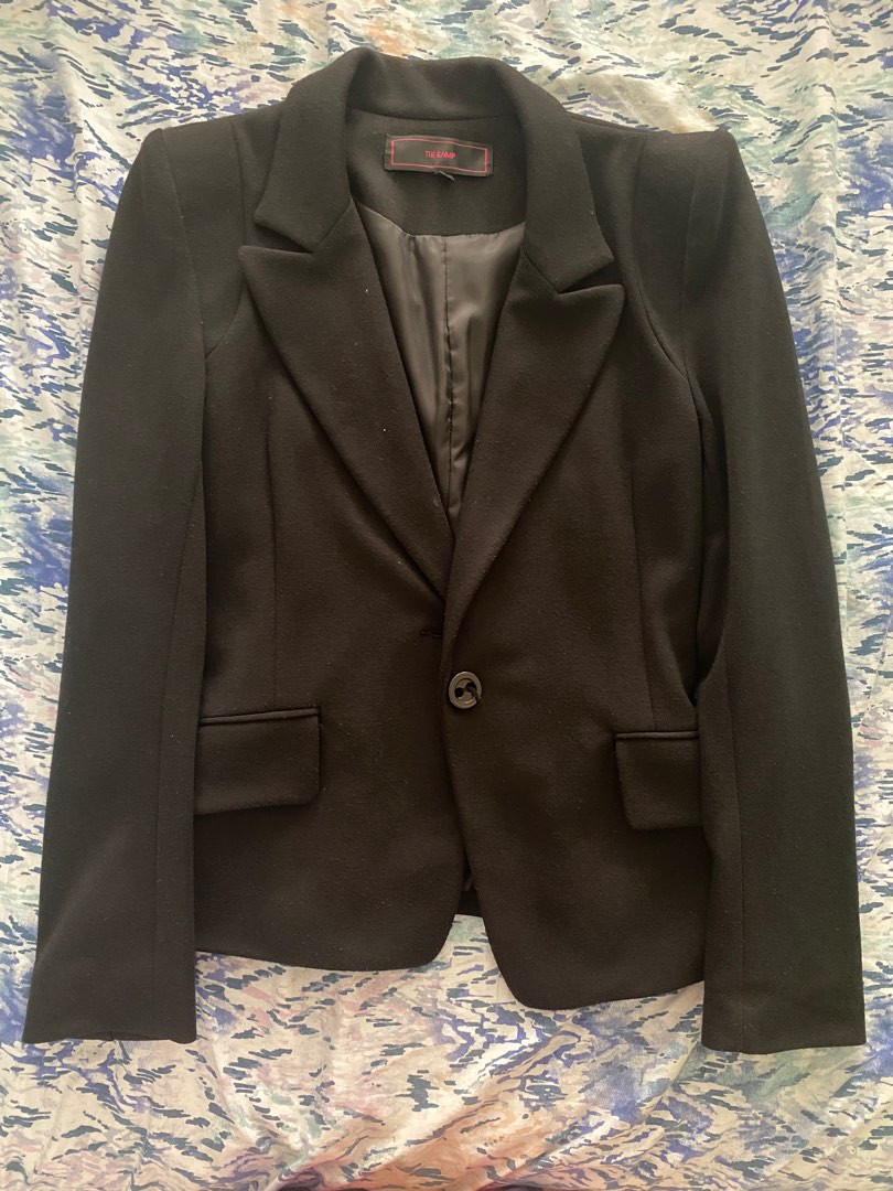 The Ramp blazer, Women's Fashion, Coats, Jackets and Outerwear on Carousell