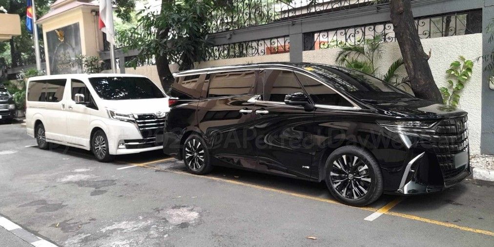 Toyota Alphard Hybrid Toyota Hiace Super Grandia Elite For Rent Luxury ...