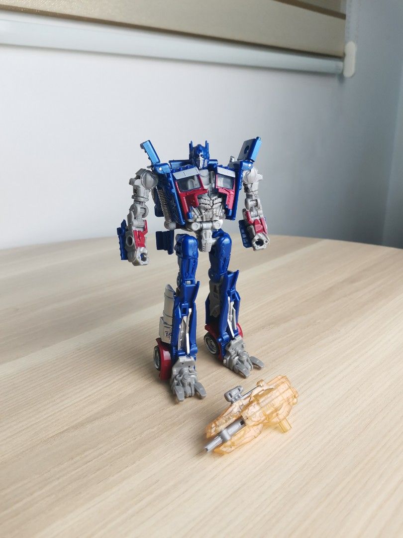 Transformers TLK Deluxe Class Optimus Prime Used, Hobbies & Toys, Toys ...