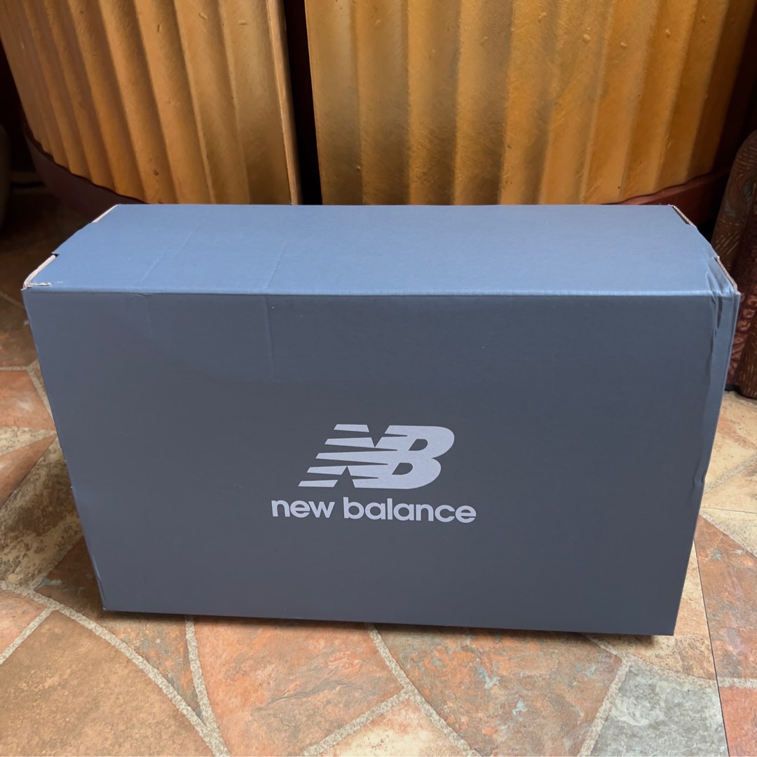 正版 NB new balance 女性 運動鞋 球鞋空鞋盒/空紙盒/空紙箱/收納盒/收納箱/收藏盒/禮物盒/包材, 哩哩扣扣, 其他在旋轉拍賣