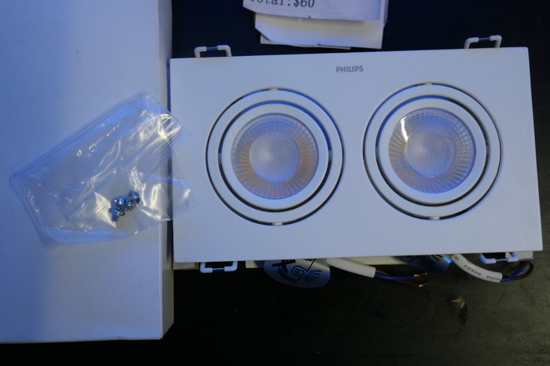 飛利浦 Philips GD100B LED 雙頭筒燈 鋁質天花 天花燈 嵌入式 6Wx2 3000k 黃光 開孔 90x170mm, 傢俬 ...
