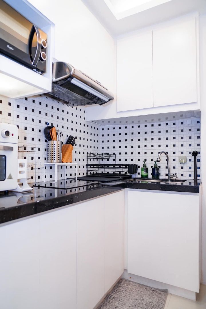 CS | 2 Bedroom Unit For Lease in Fort Victoria - Tower B, BGC, Taguig ...