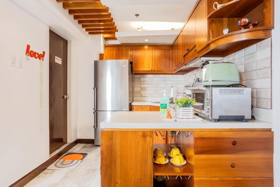 CS | 2 Bedroom Unit For Sale in Fort Victoria - Tower B, BGC, Taguig ...