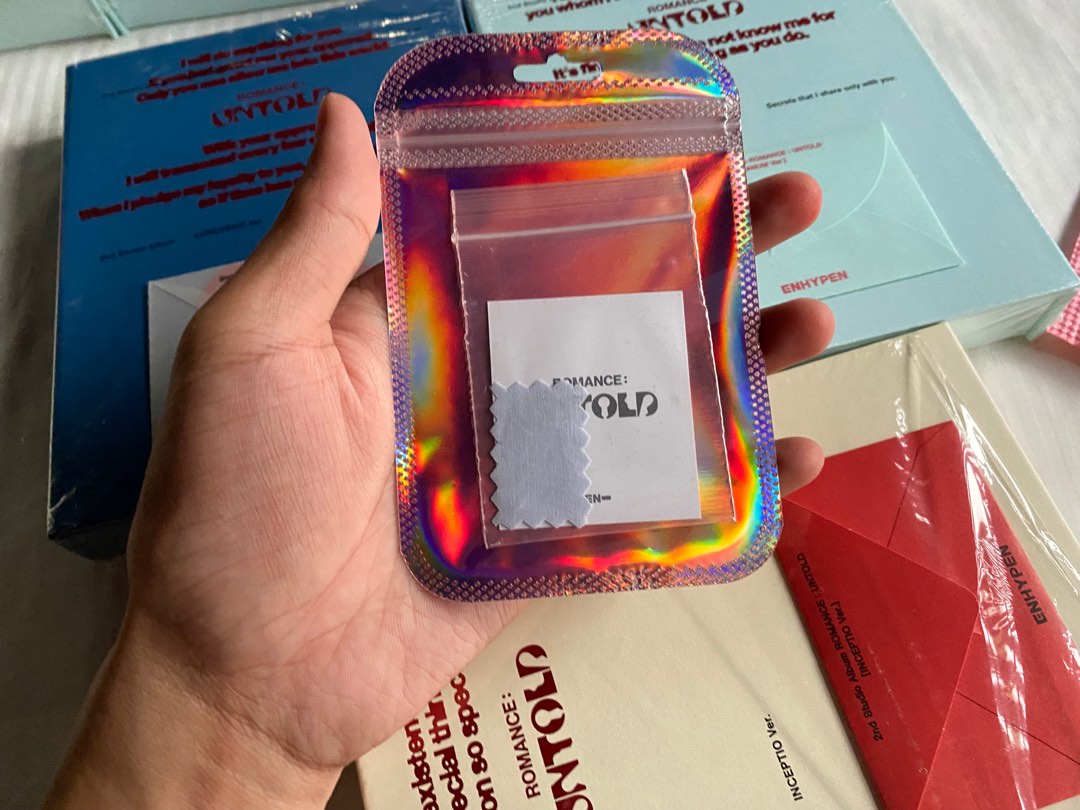 Enhypen romance untold fabric cloth limited, Hobbies & Toys ...