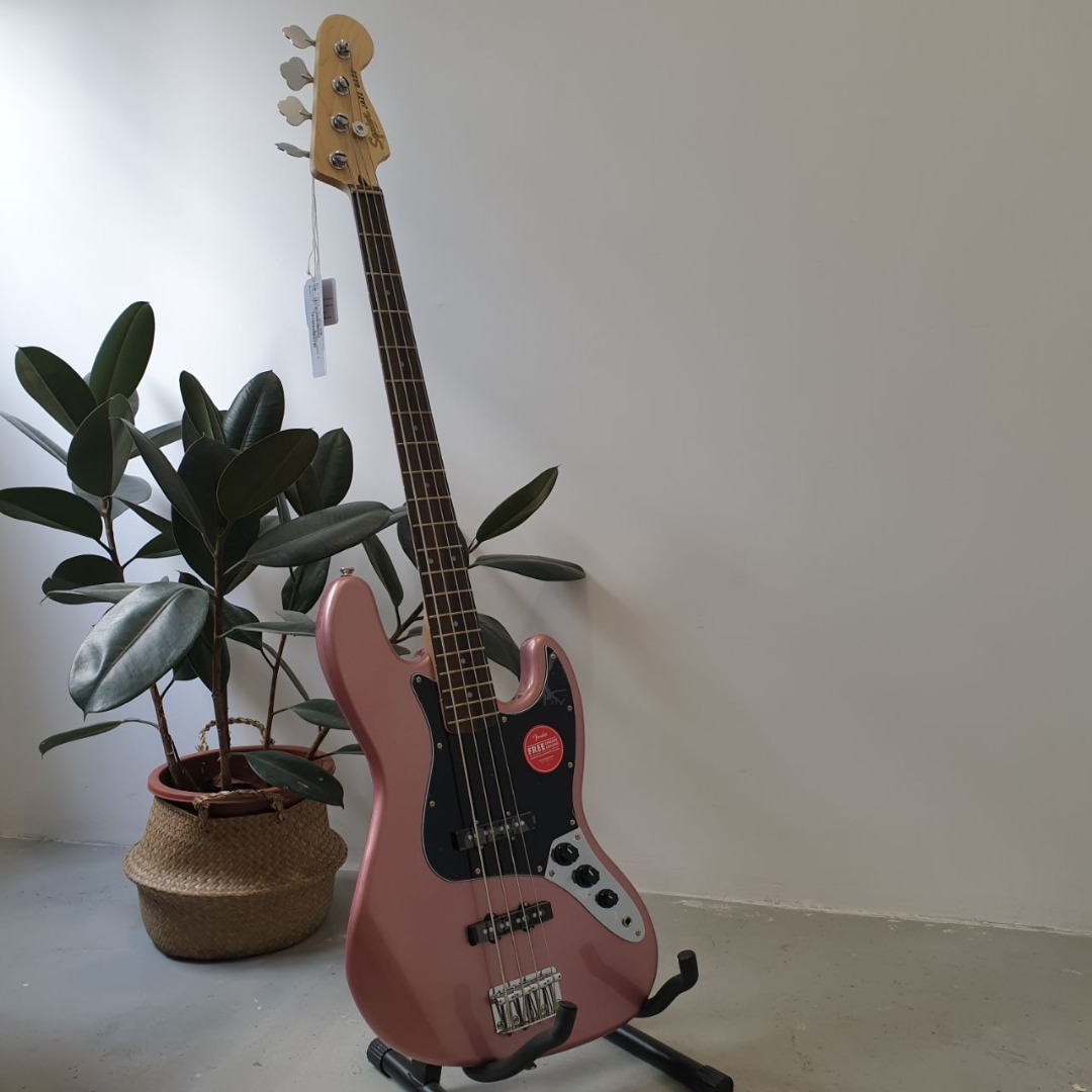 FENDER Squier Affinity Series 4 strings Jazz Bass Guitar, Laurel FB ...
