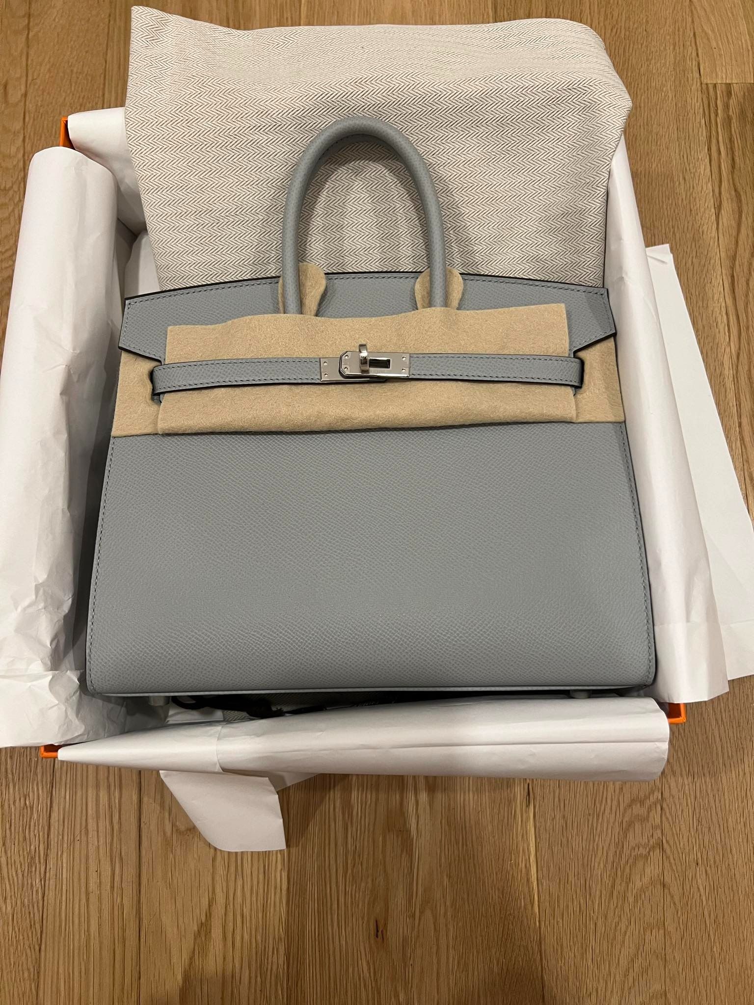 Hermes Birkin 25 Blue Glacier Epsom PHW 24092701 on Carousell
