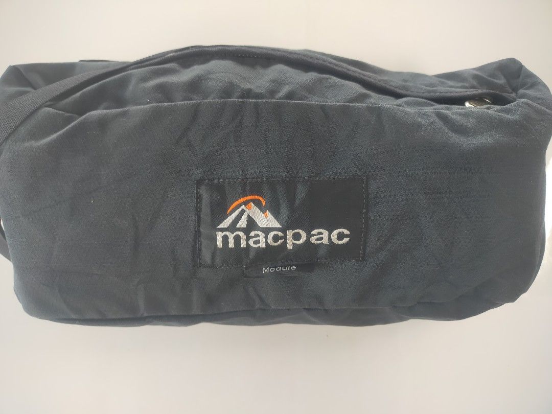 Macpac Pouchbag, Men's Fashion, Bags, Belt bags, Clutches and Pouches ...
