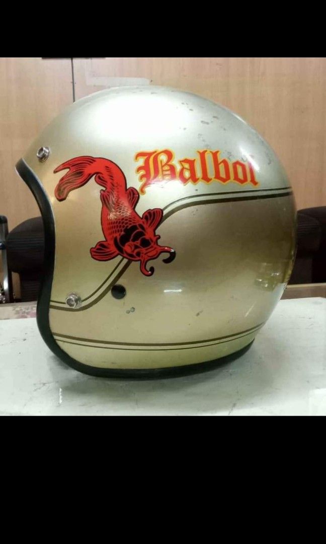 Magnum Bell Helmet (Ori), Motorbikes on Carousell