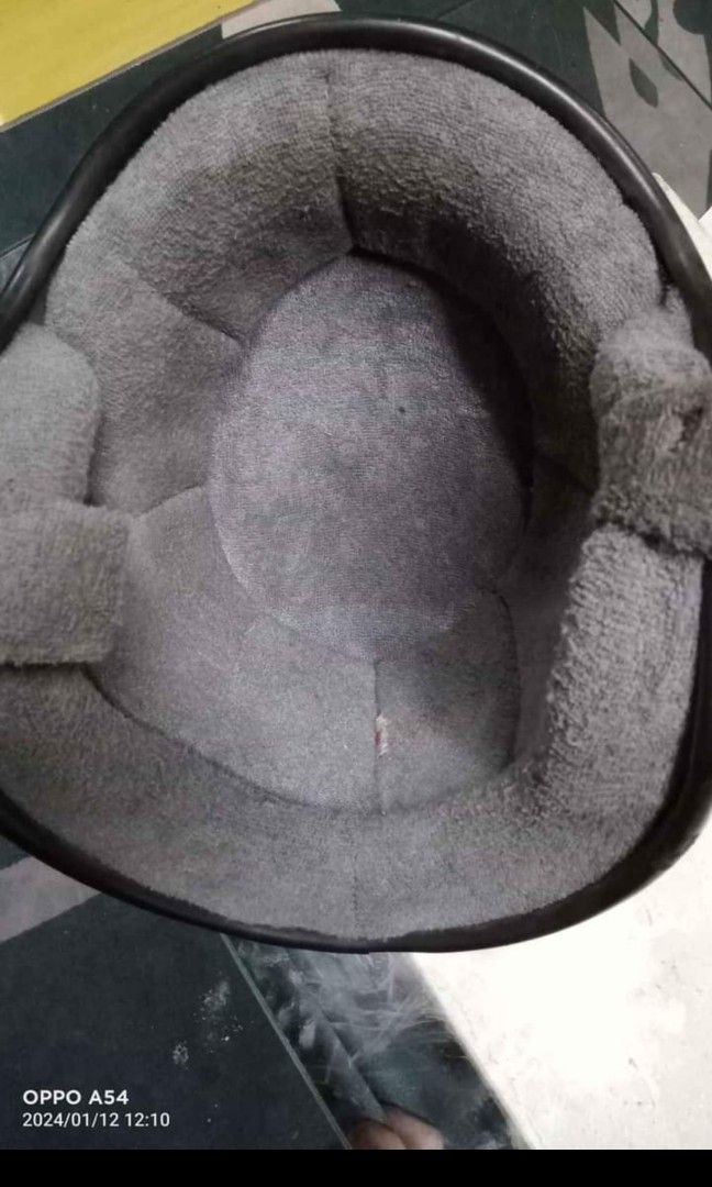 Magnum Bell Helmet (Ori), Motorbikes on Carousell