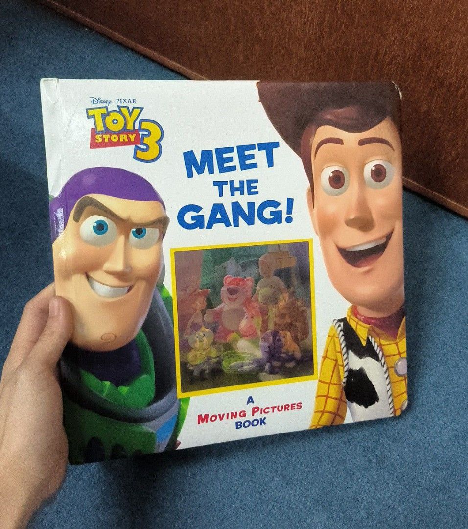 TOY STORY MEET THE GANG MOVING PICTURES BOOK LIKE NEW INSIDE, Hobbies ...